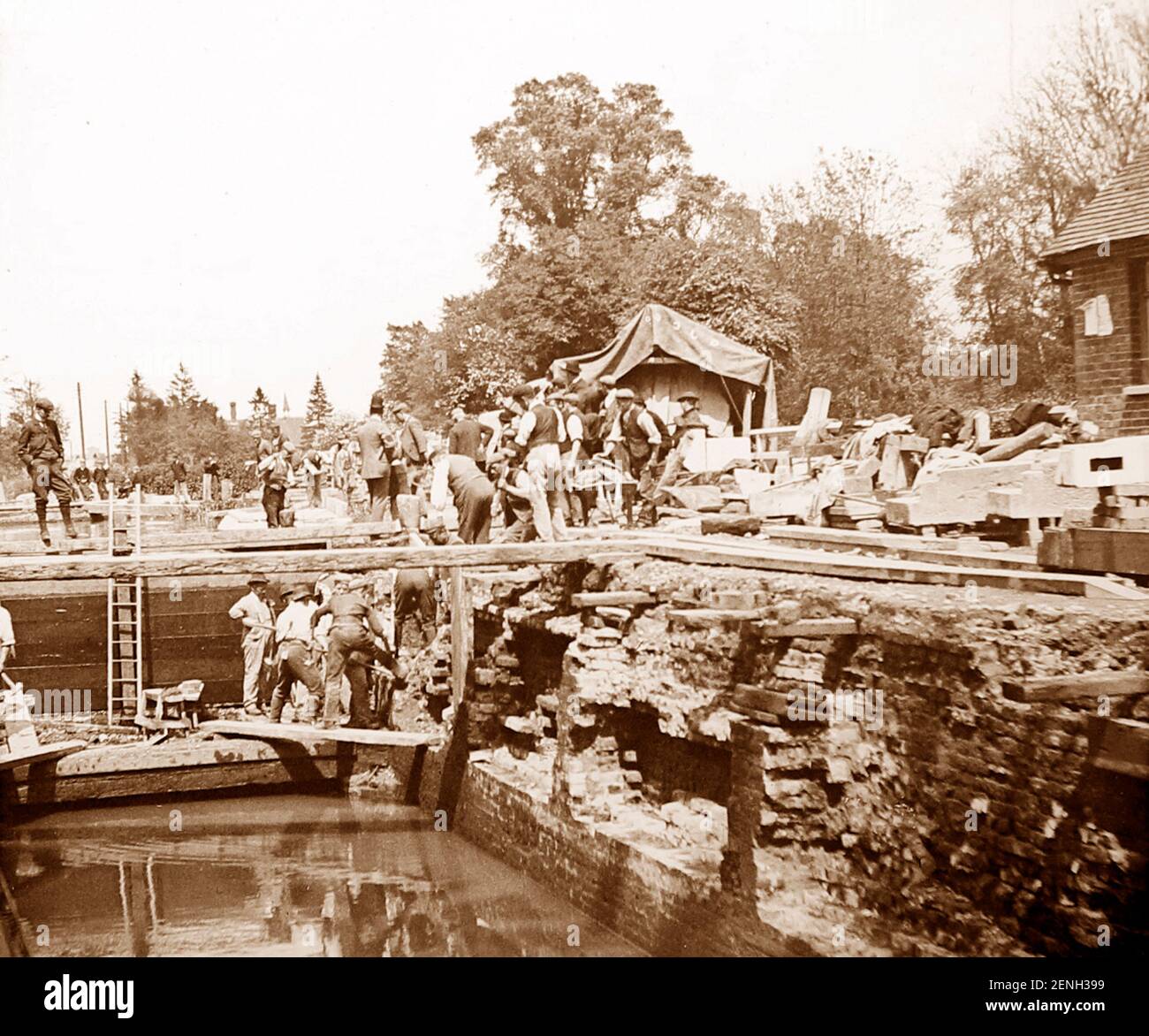 Repairing a canal, Victorian period Stock Photo - Alamy