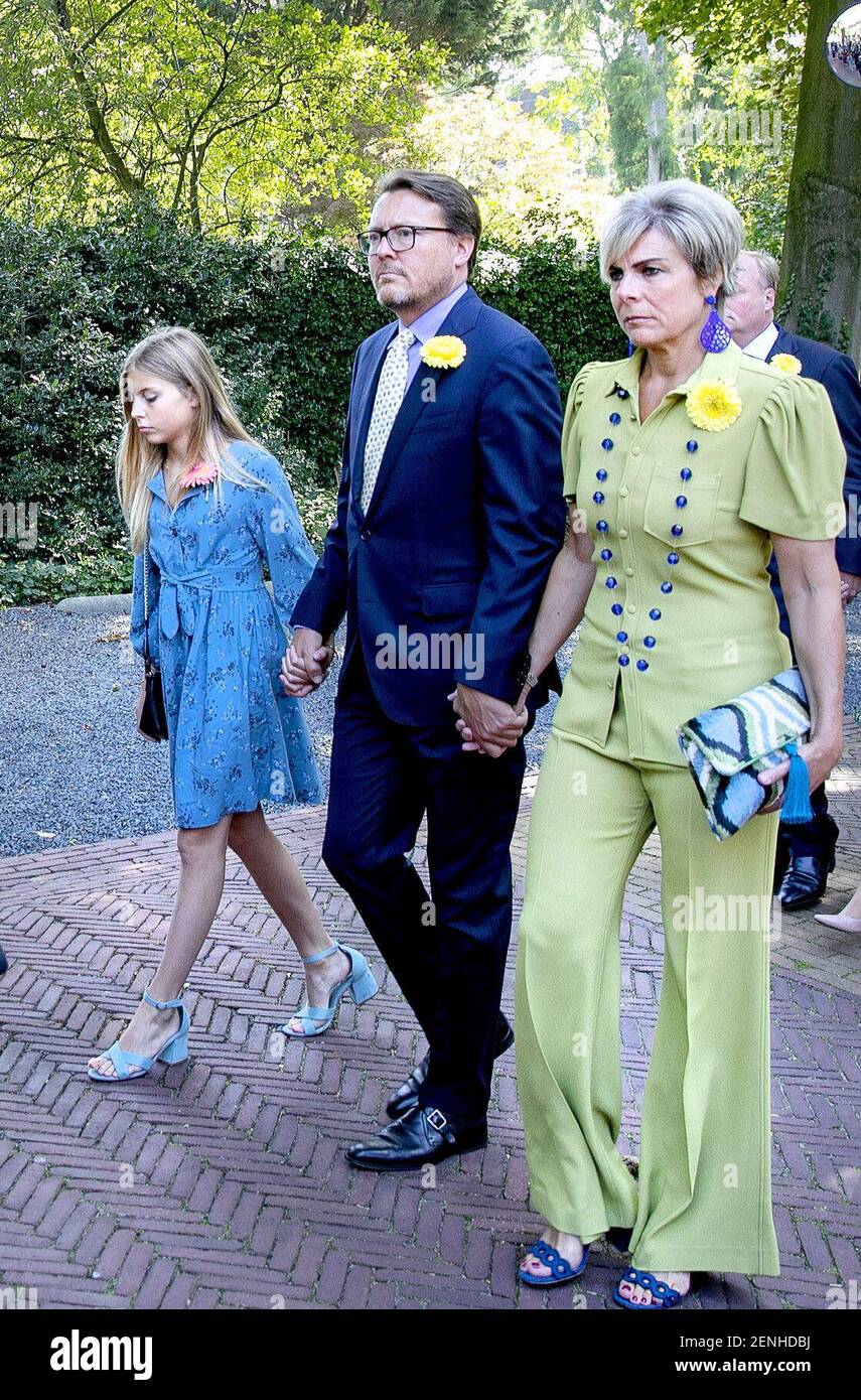 Dutch royal family behind the coffin from the Koepel van Fagel to the ...