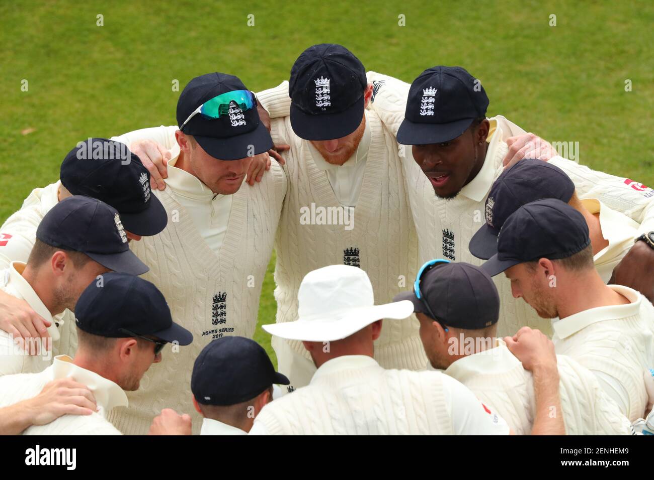 LEEDS, ENGLAND. 22 AUGUST 2019: England players team huddle during day ...