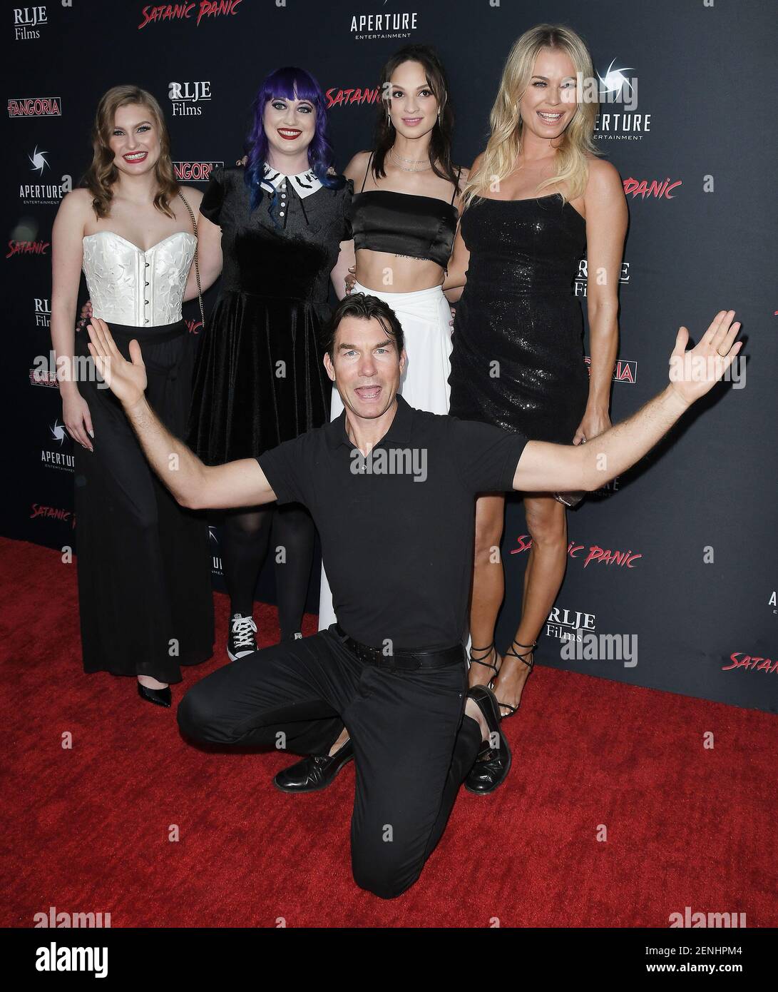 (L-R) Hayley Griffith, Chelsea Stardust, Jerry O'Connell, Ruby Modine ...