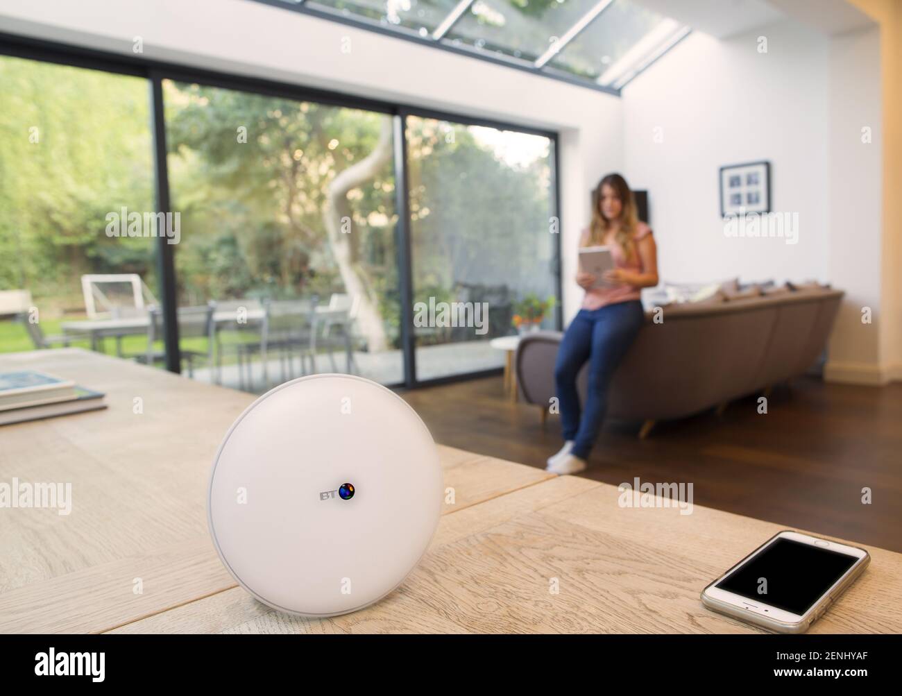 Wifi extender home office hi-res stock photography and images - Alamy