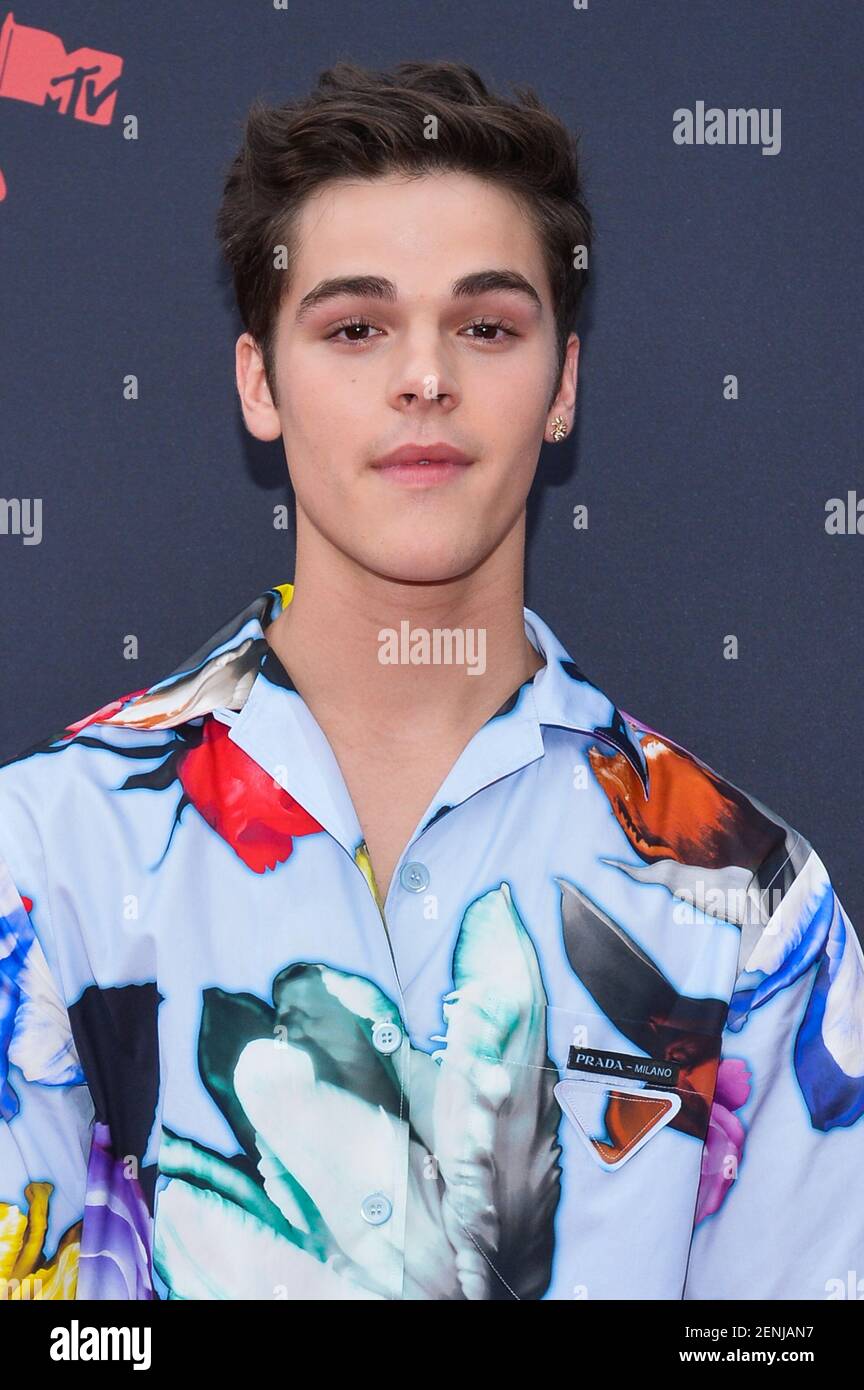 A.J. Mitchell arriving on the red carpet at the 2019 MTV Video Music ...