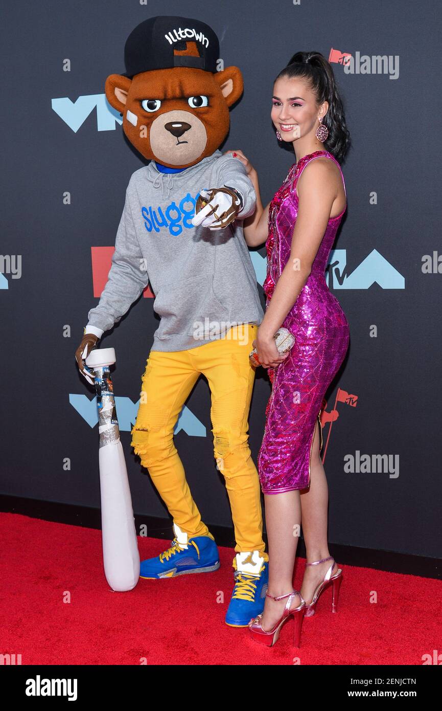 Slugga arriving on the red carpet at the 2019 MTV Video Music Awards ...