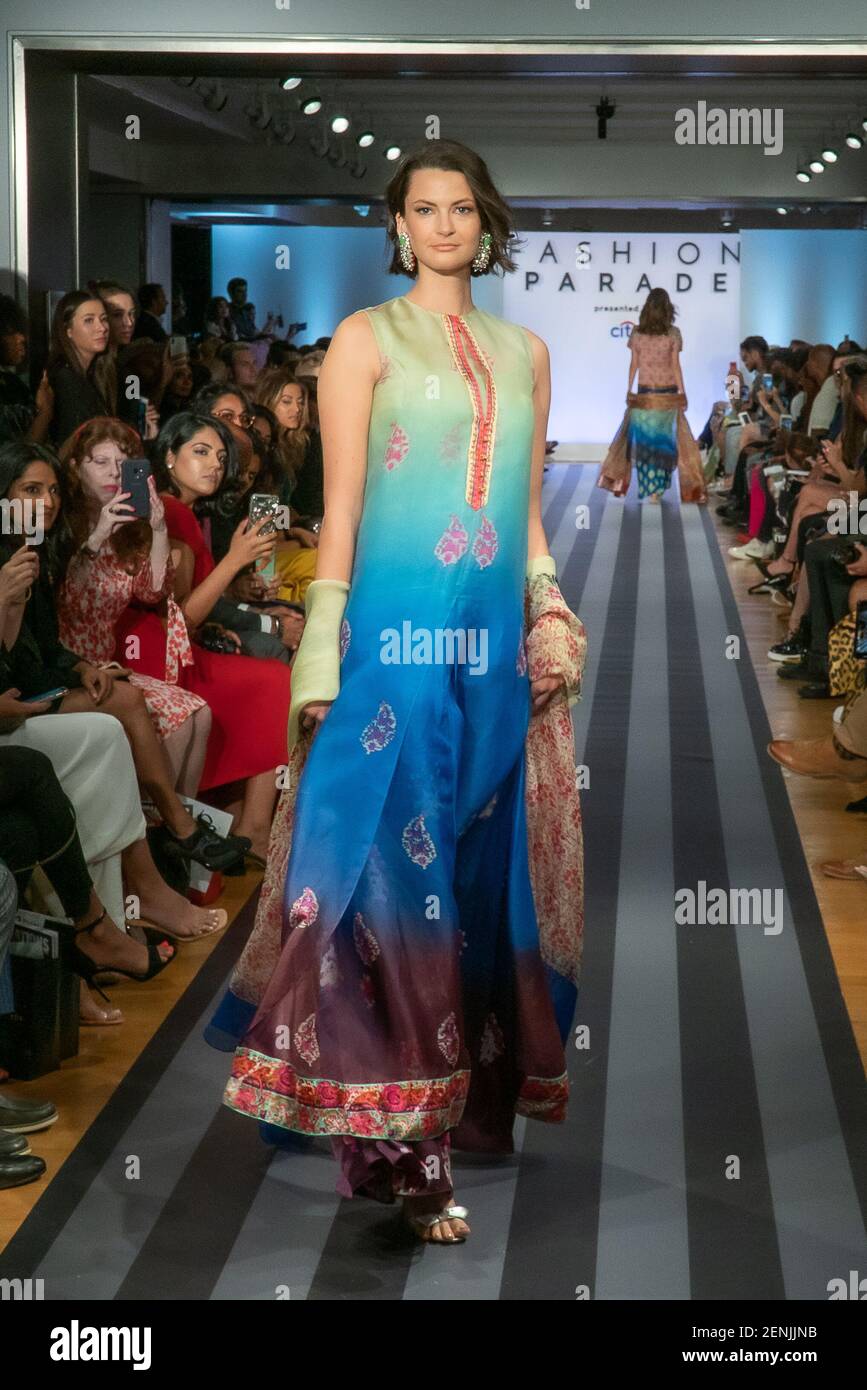 Faiza Samee's showing at the Fashion Parade presented by Citi ...