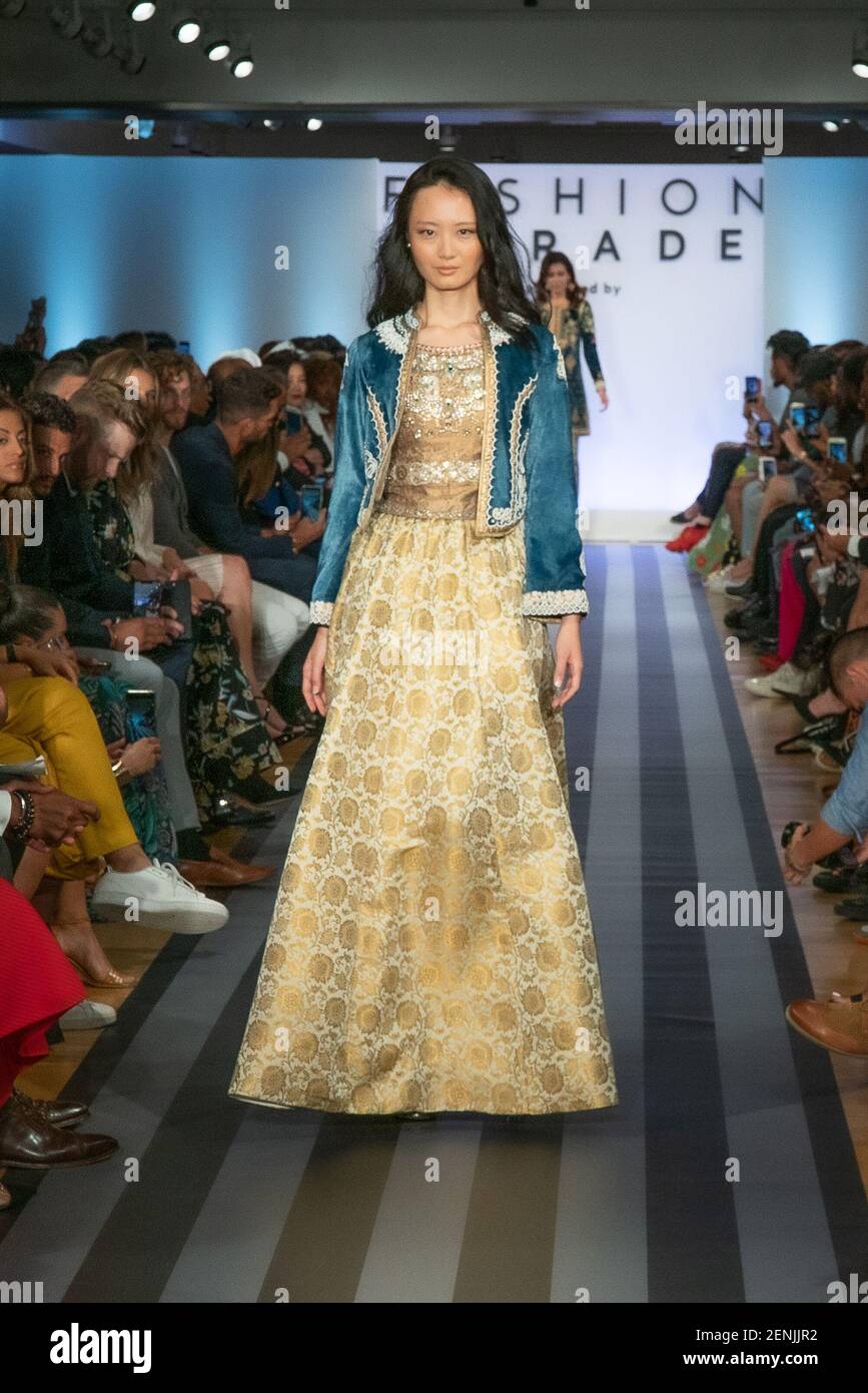 Faiza Samee's showing at the Fashion Parade presented by Citi ...