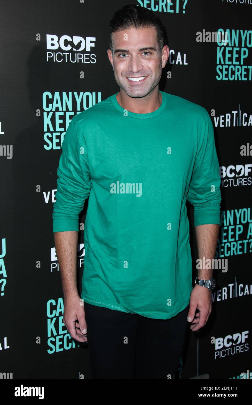 HOLLYWOOD, LOS ANGELES, CALIFORNIA, USA - AUGUST 28: Actor Omar Sharif ...