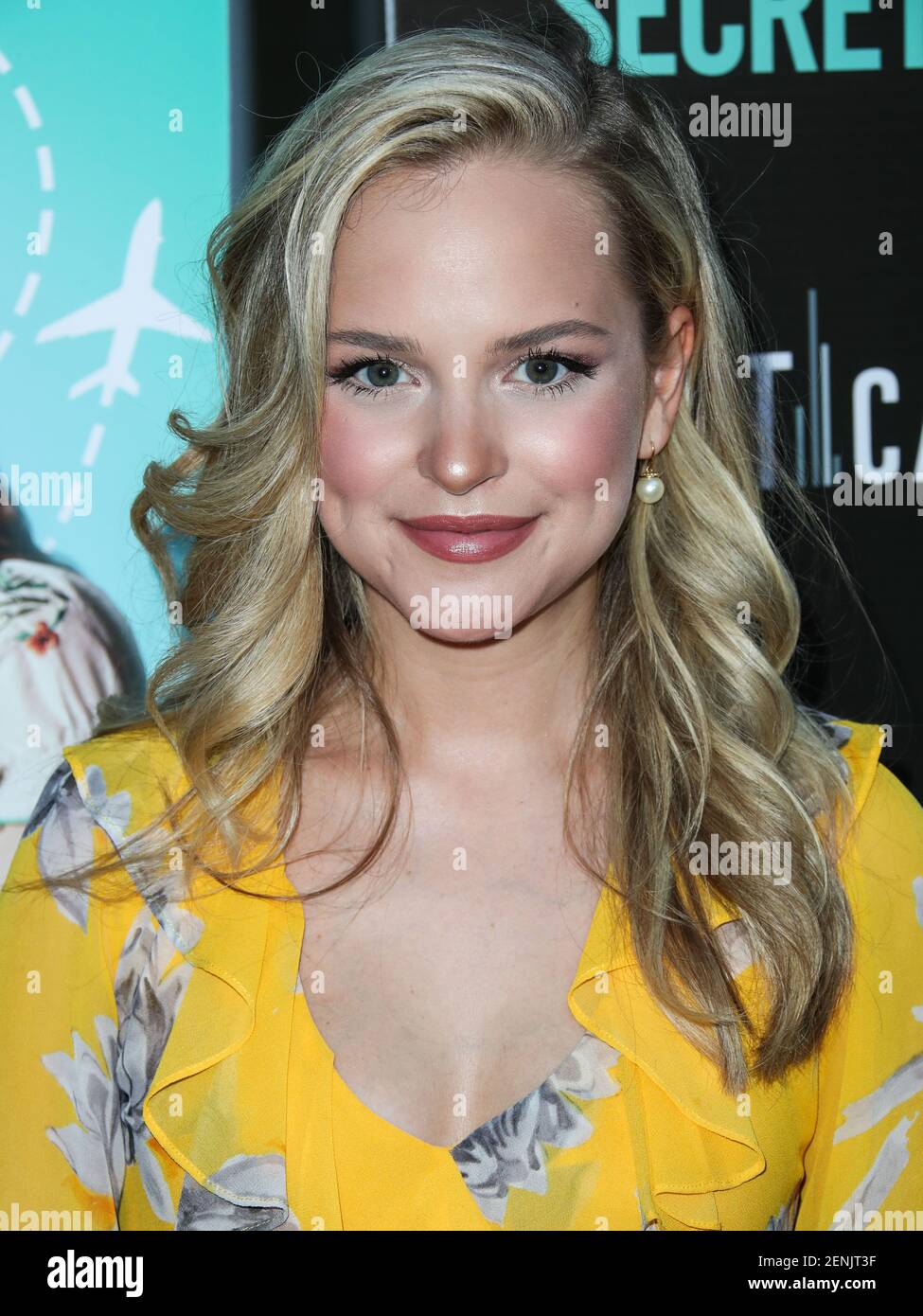 HOLLYWOOD, LOS ANGELES, CALIFORNIA, USA - AUGUST 28: Actress Stephanie ...