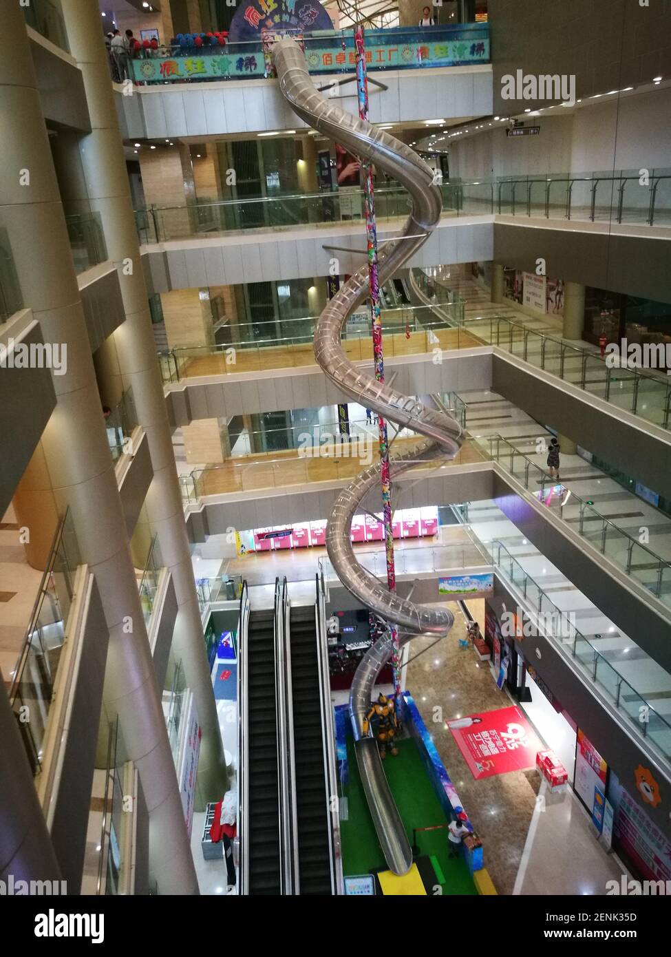 A six storey crazy slide hi-res stock photography and images - Alamy