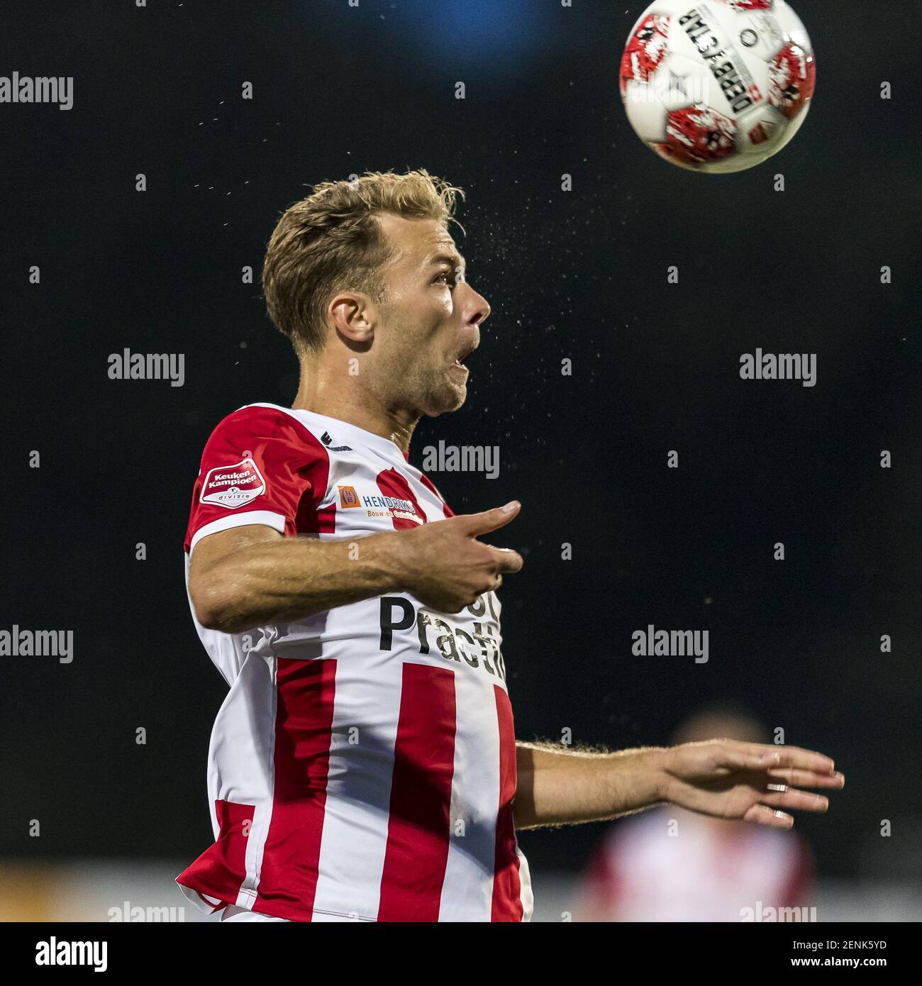 OSS - 30-08-2019, Frans Heesen stadion. Dutch football, Keuken Kampioen ...