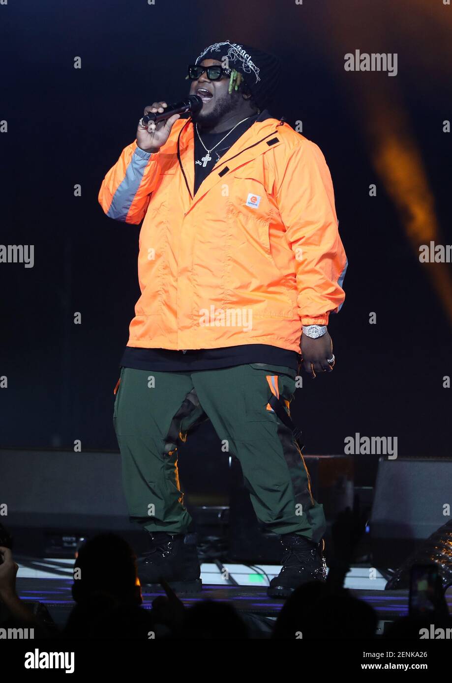 MIAMI, FLORIDA - AUGUST 30: Sech performs live on stage during the ...