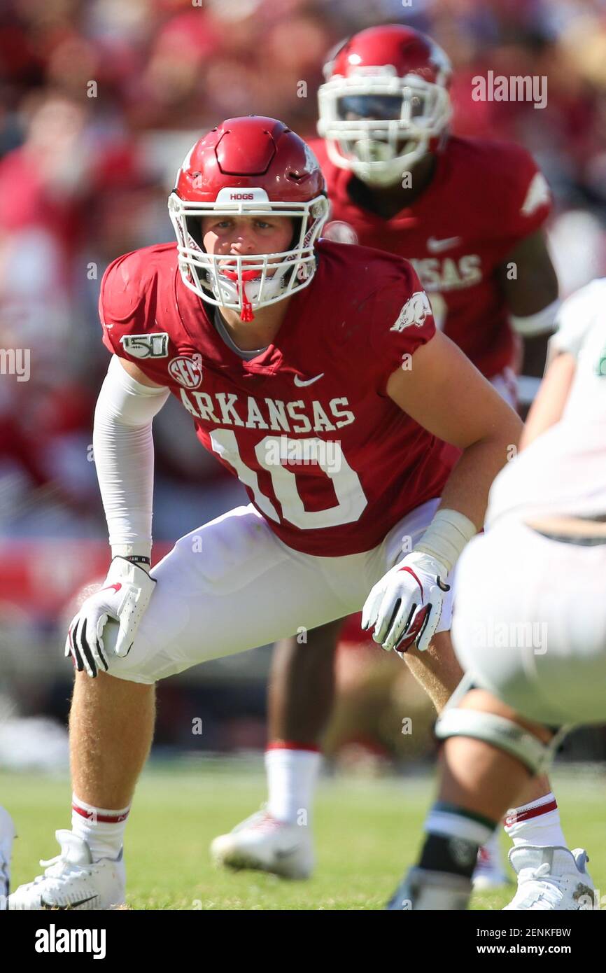 August 31, 2019: Arkansas linebacker Bumper Pool #10 looks over the ...