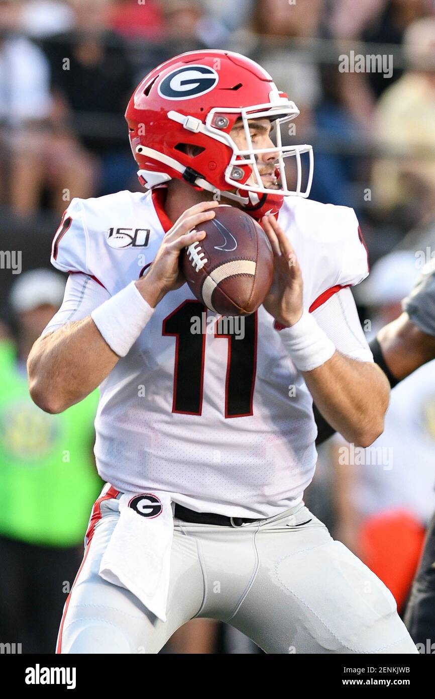 August 31, 2019: Georgia quarterback Jake Fromm (11) dropping back to ...