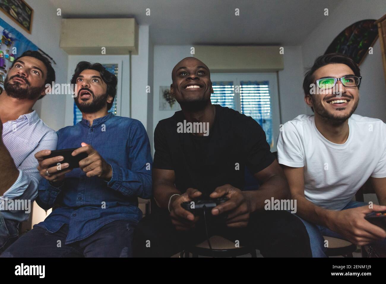 Middle eastern friends relationship hi-res stock photography and images ...