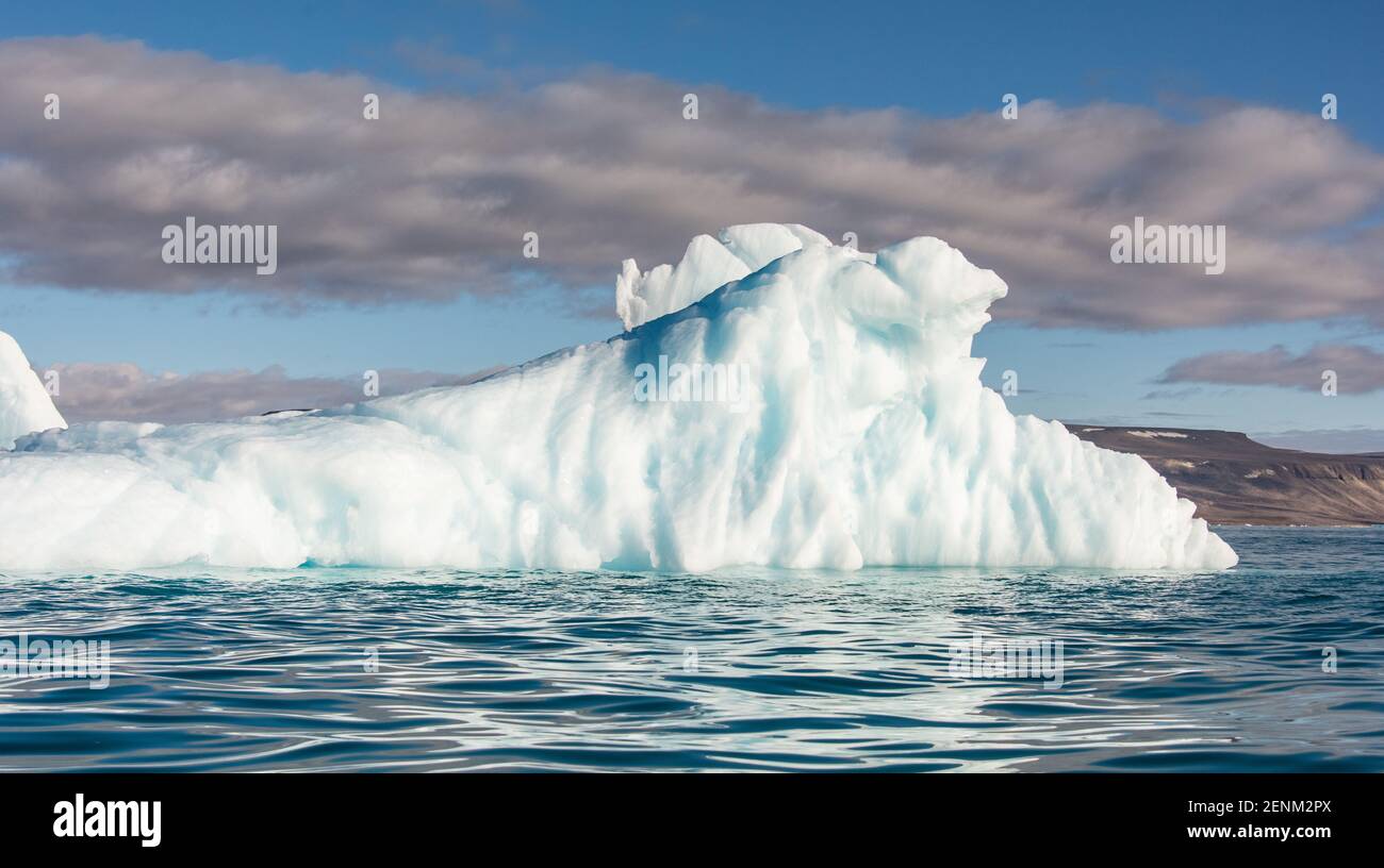 Baffin island ice hi-res stock photography and images - Alamy