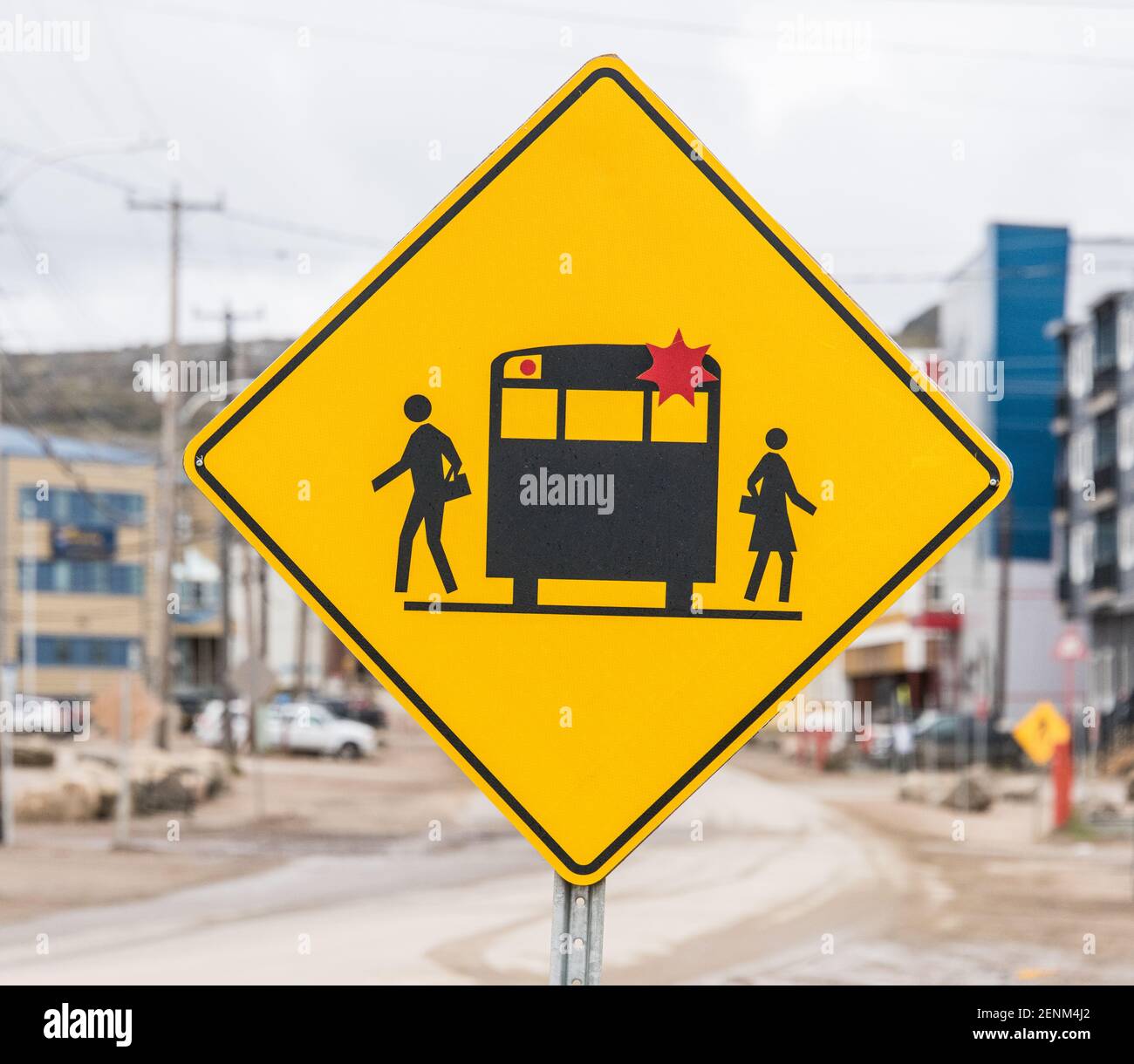 Iqaluit Road sign, Nunavut, Baffin Island, Canada Stock Photo - Alamy