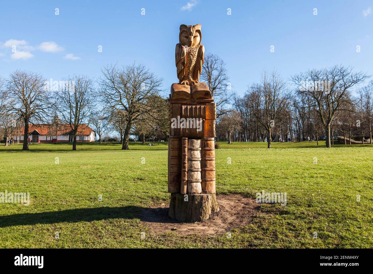 The Ropner Owl statue in Ropner Park, Stockton on Tees, England, UK ...