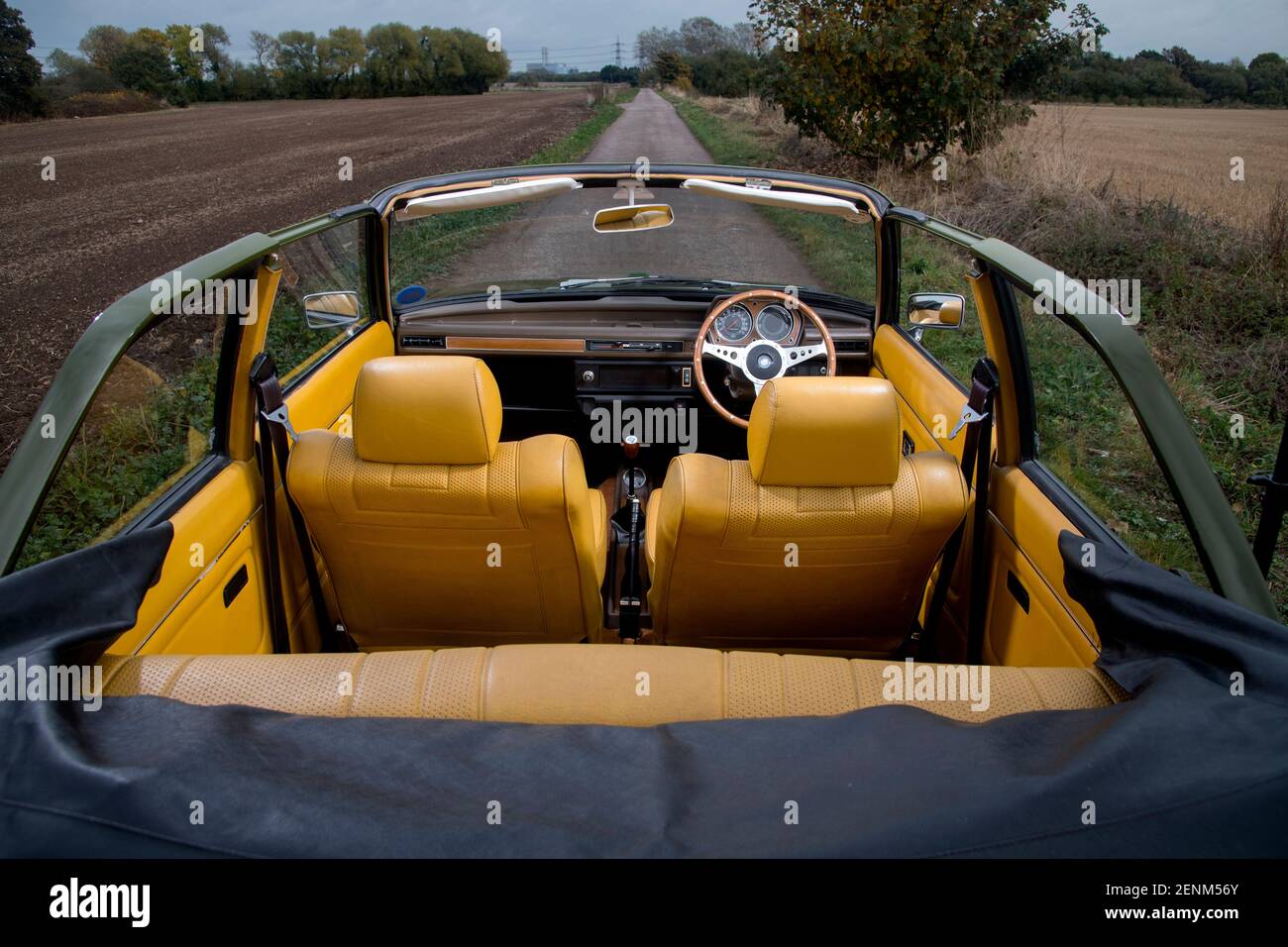 Car production and 1970s hi-res stock photography and images - Alamy