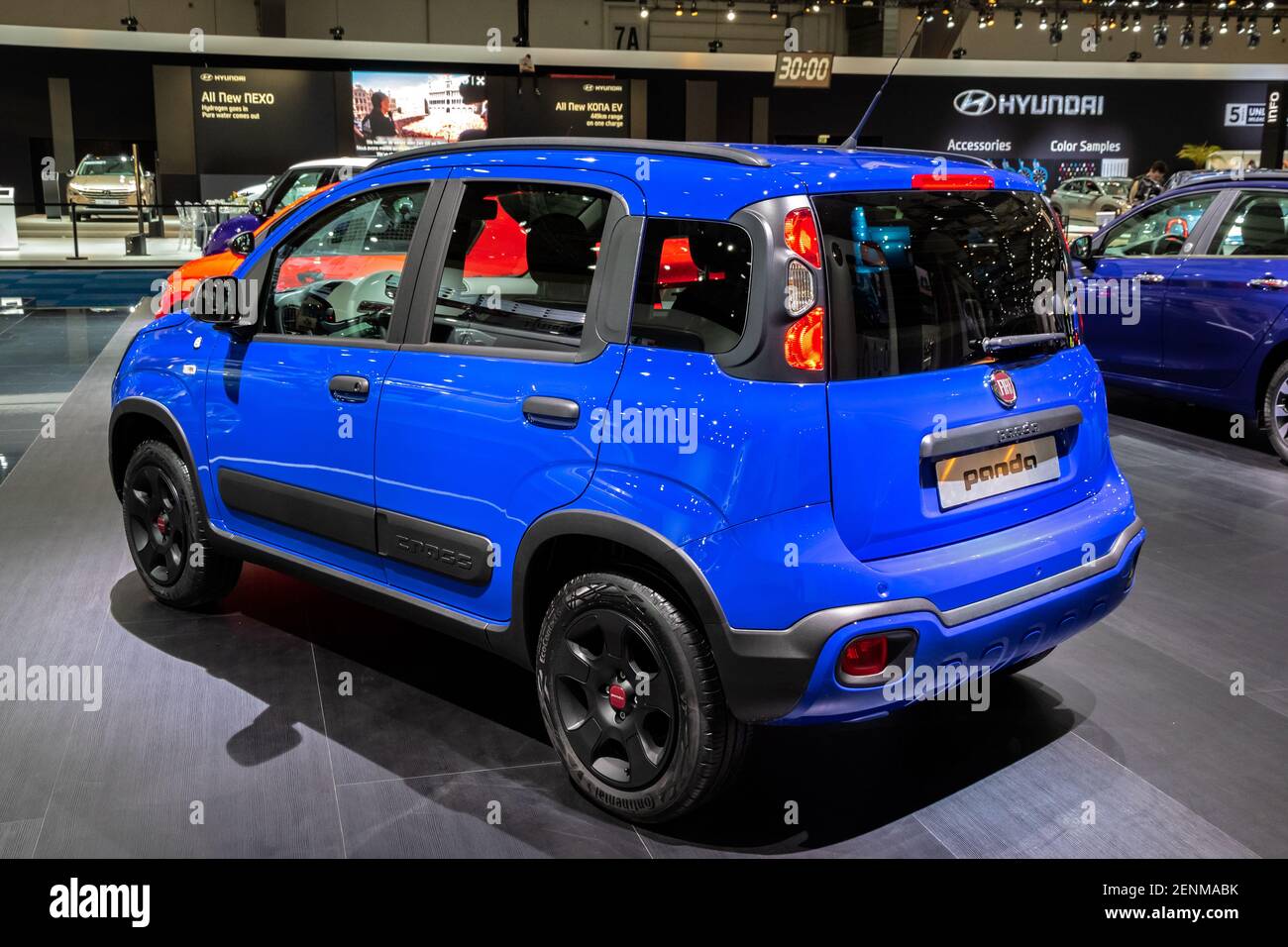 Fiat panda car hi-res stock photography and images - Alamy