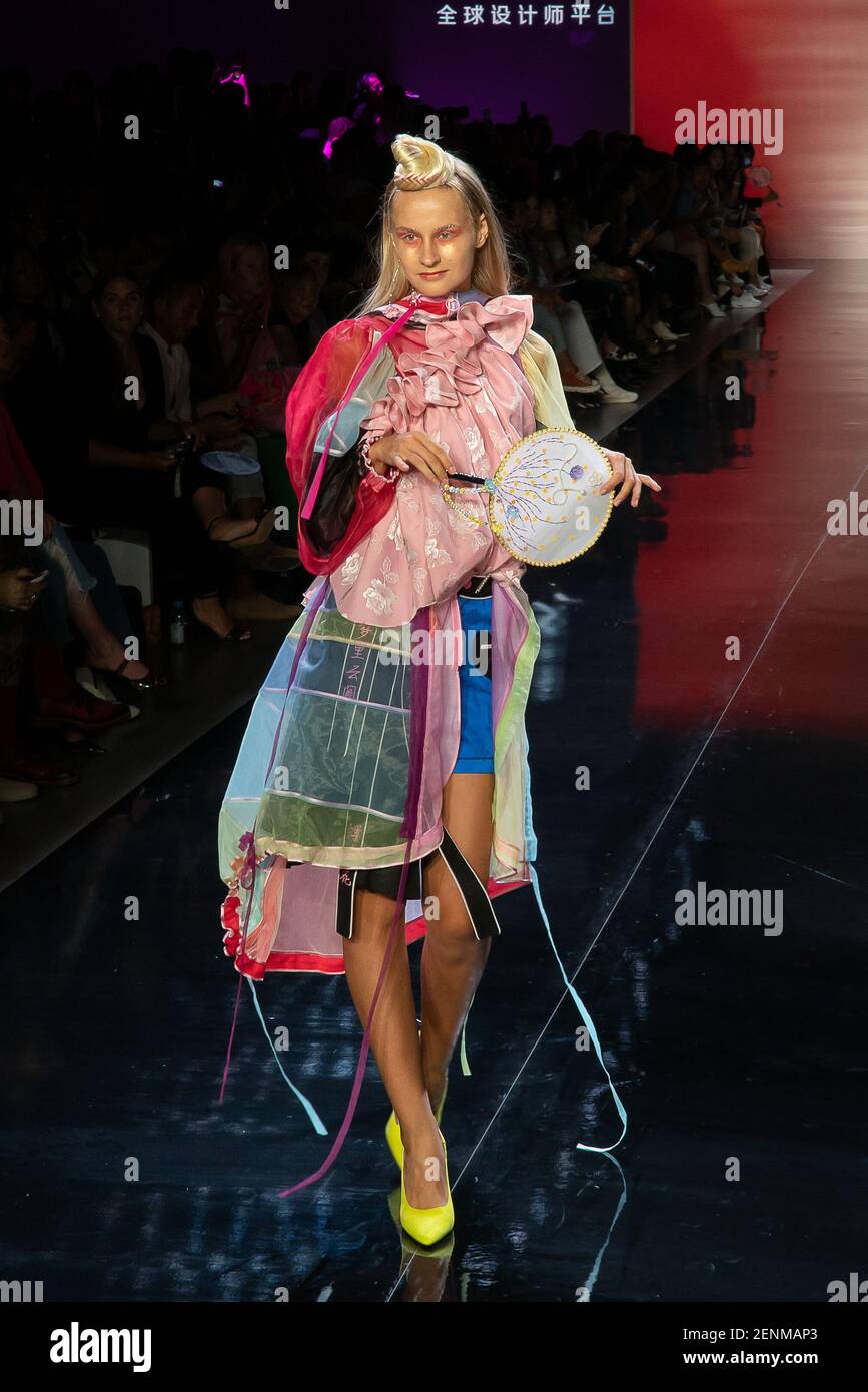 Models walk the NYFW ICY Dynasty Leaf IXA SS20 Runway Show at Sprint ...