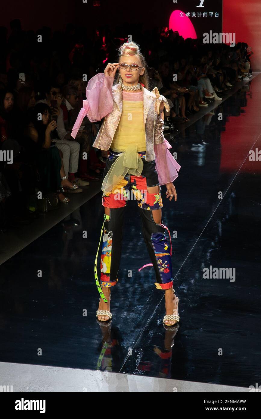 Models walk the NYFW ICY Dynasty Leaf IXA SS20 Runway Show at Sprint ...
