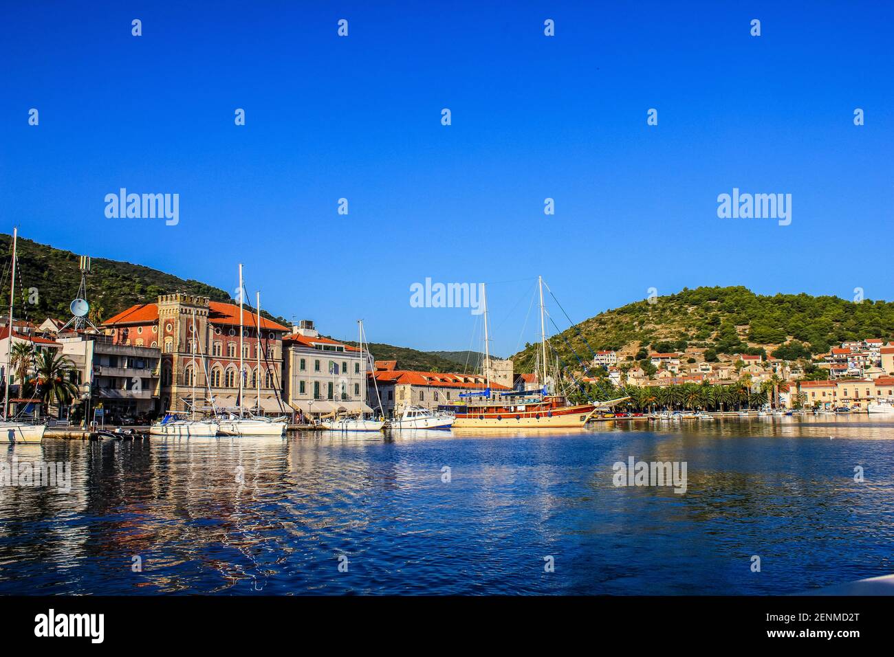 Port of vis hi-res stock photography and images - Alamy