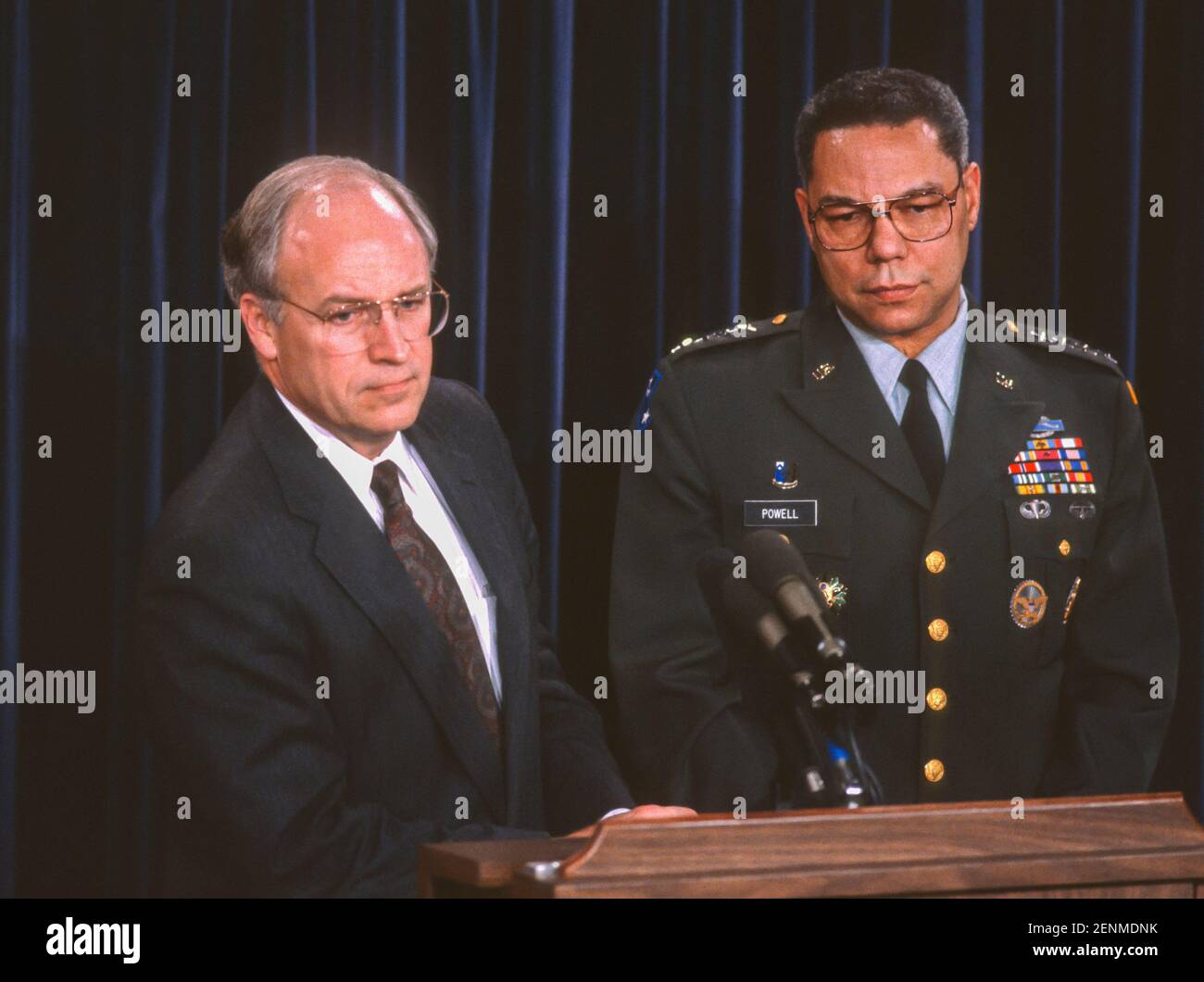 WASHINGTON, DC, USA, JANUARY 16, 1991 - U. S. Secretary of Defense Dick ...