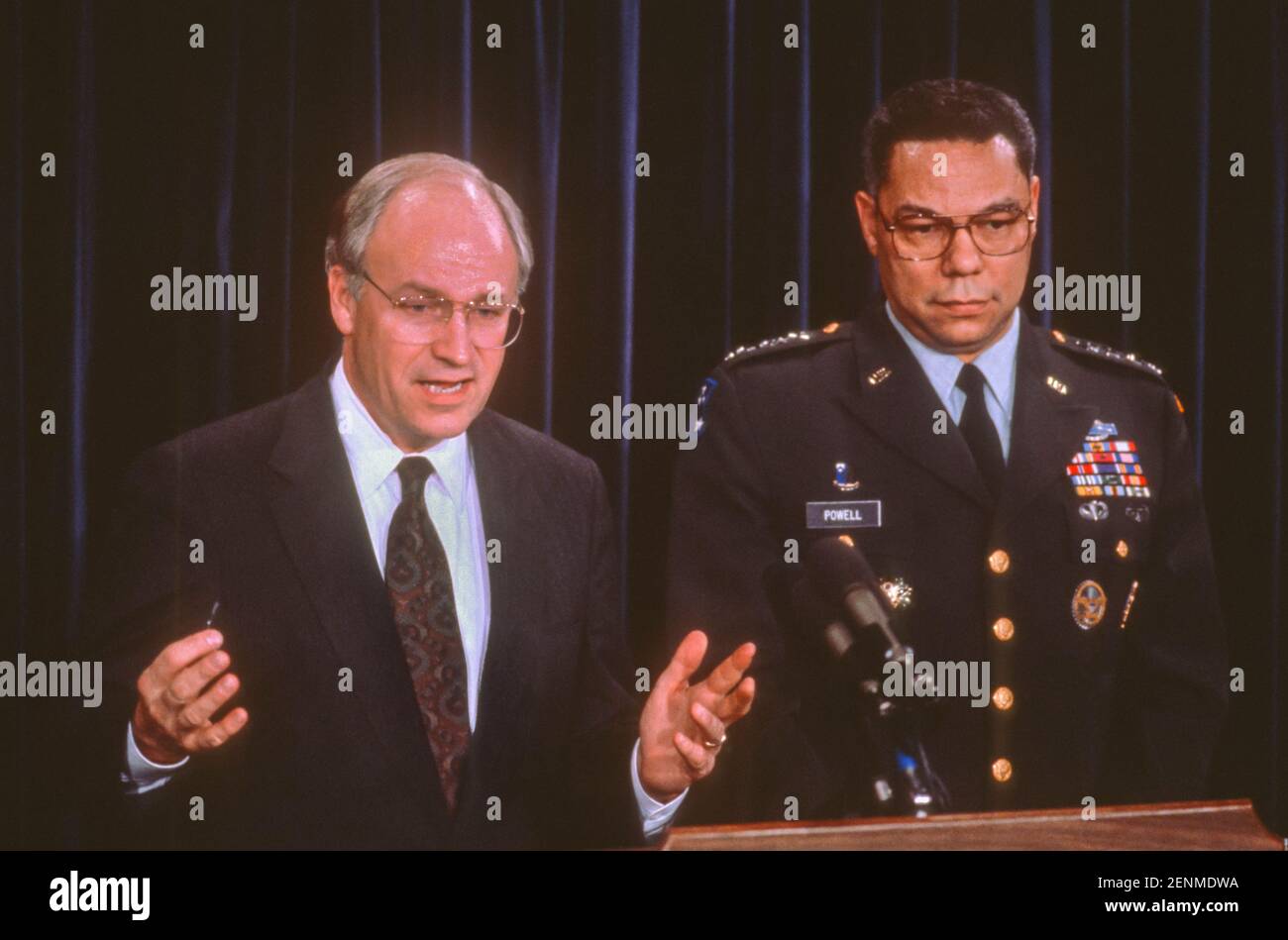 WASHINGTON, DC, USA, JANUARY 16, 1991 - U. S. Secretary of Defense Dick ...