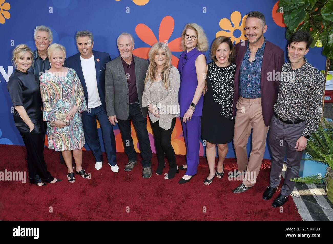 (L-R) Maureen McCormick, Barry Williams, Eve Plumb, Christopher Knight ...