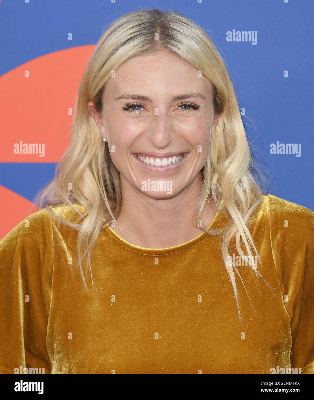 Jasmine Roth arrives at HGTV's A VERY BRADY RENOVATION Los Angeles ...