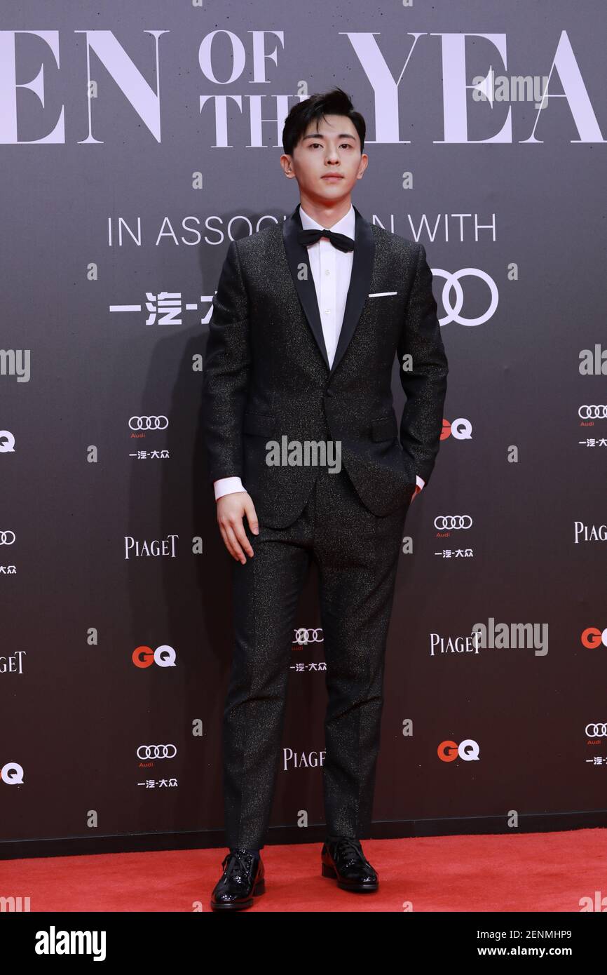 Chinese actor Deng Lun arrives on the red carpet for the "GQ 2019 Men ...