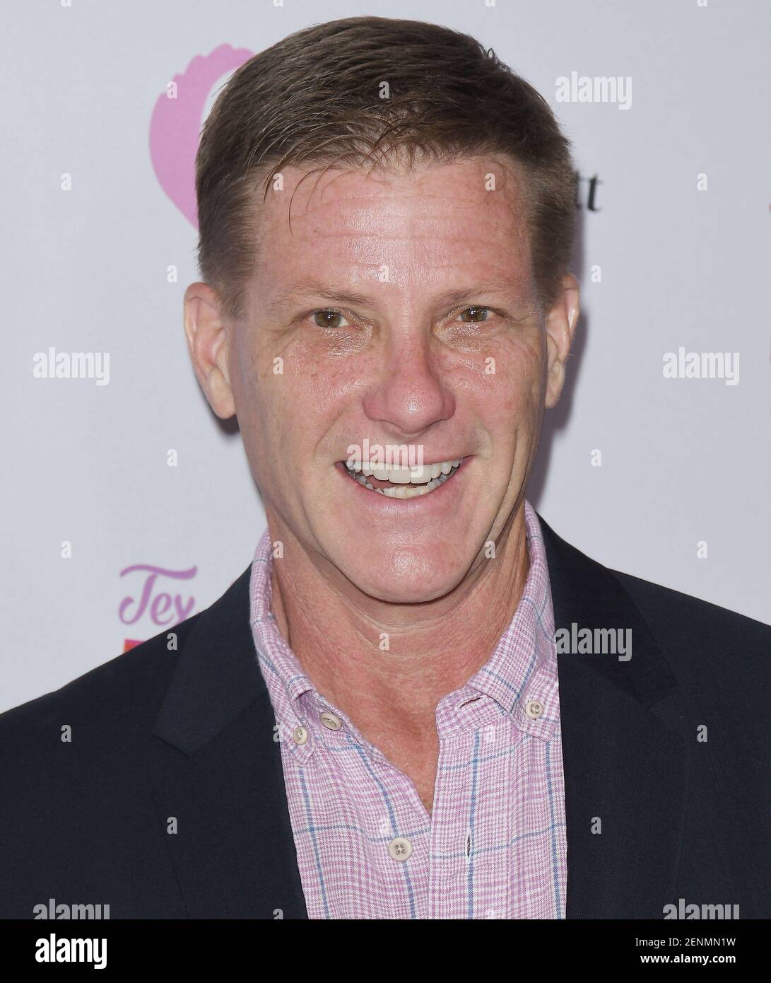 Doug Savant arrives at the Farrah Fawcett Foundation’s TEX-MEX FIESTA ...