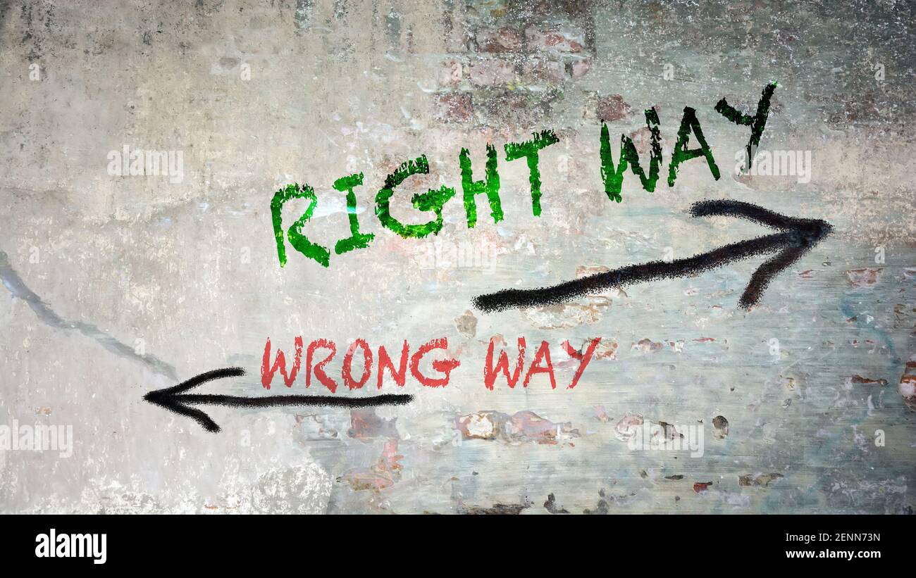 Street Sign RIGHT WAY versus WRONG WAY Stock Photo - Alamy