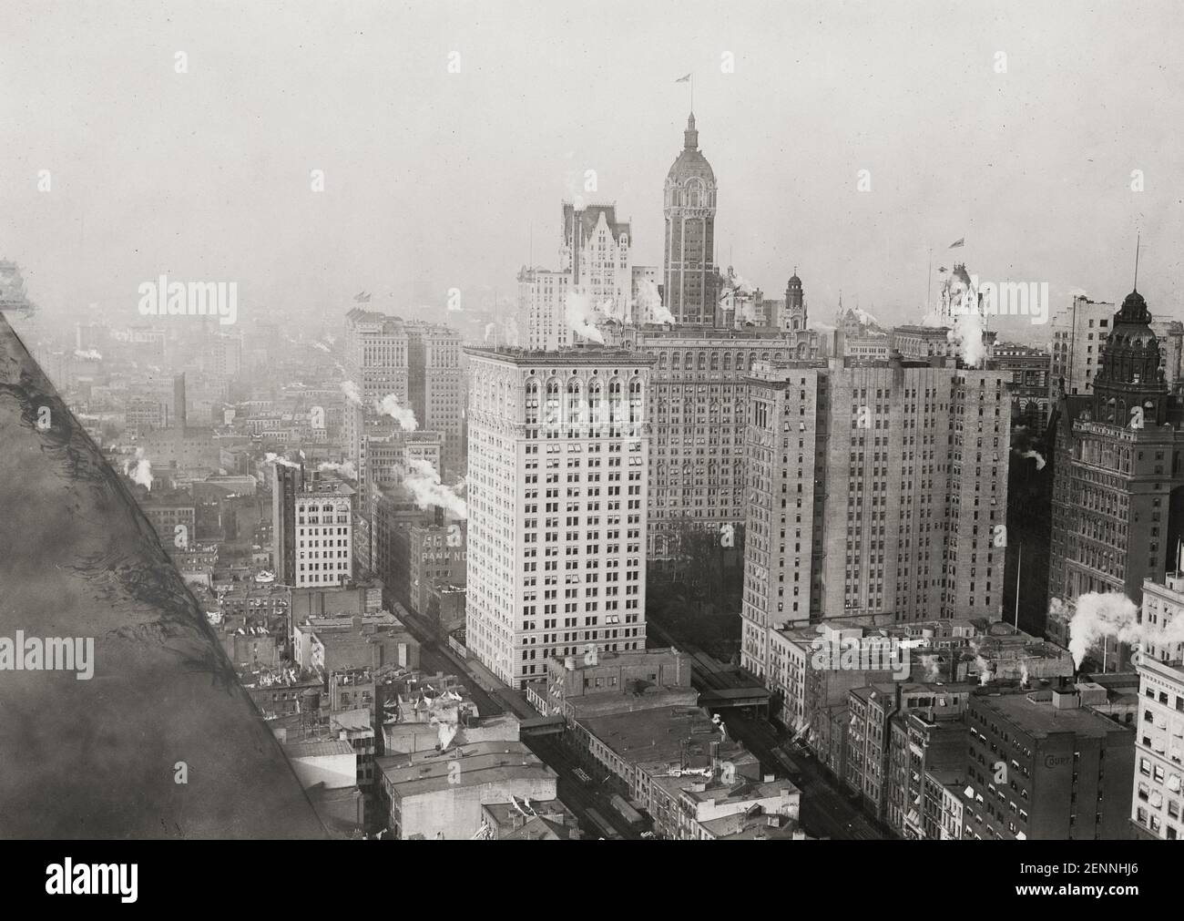 1920s building new york hi-res stock photography and images - Alamy