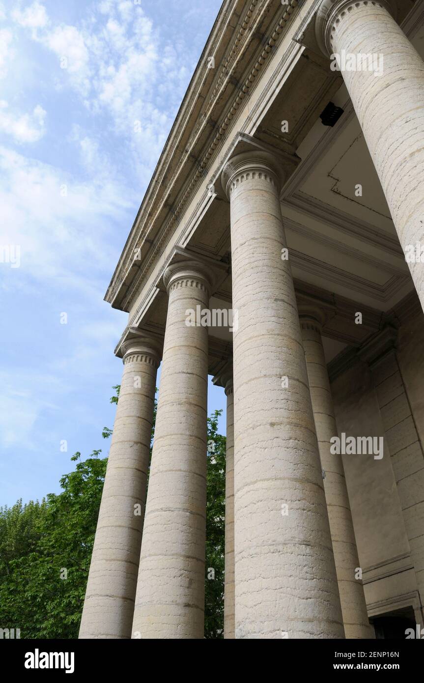 Saint pothin hi-res stock photography and images - Alamy