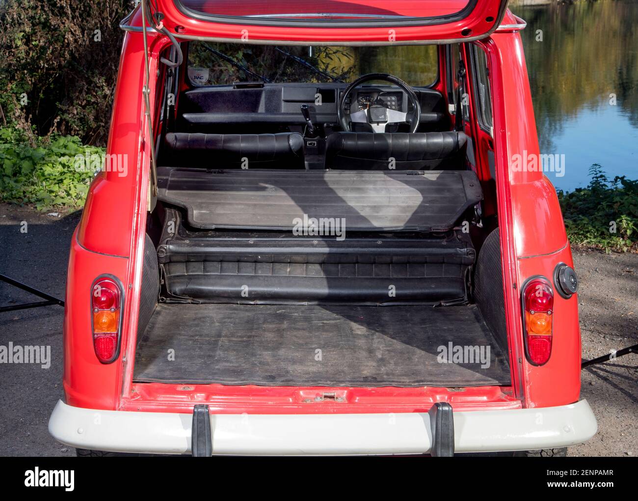 1984 Renault 4 GTL French small car Stock Photo - Alamy
