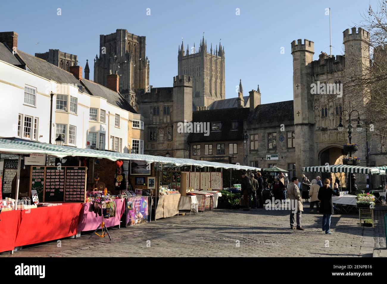 Street market in the market square, Wells, Somerset, UK Stock Photo - Alamy