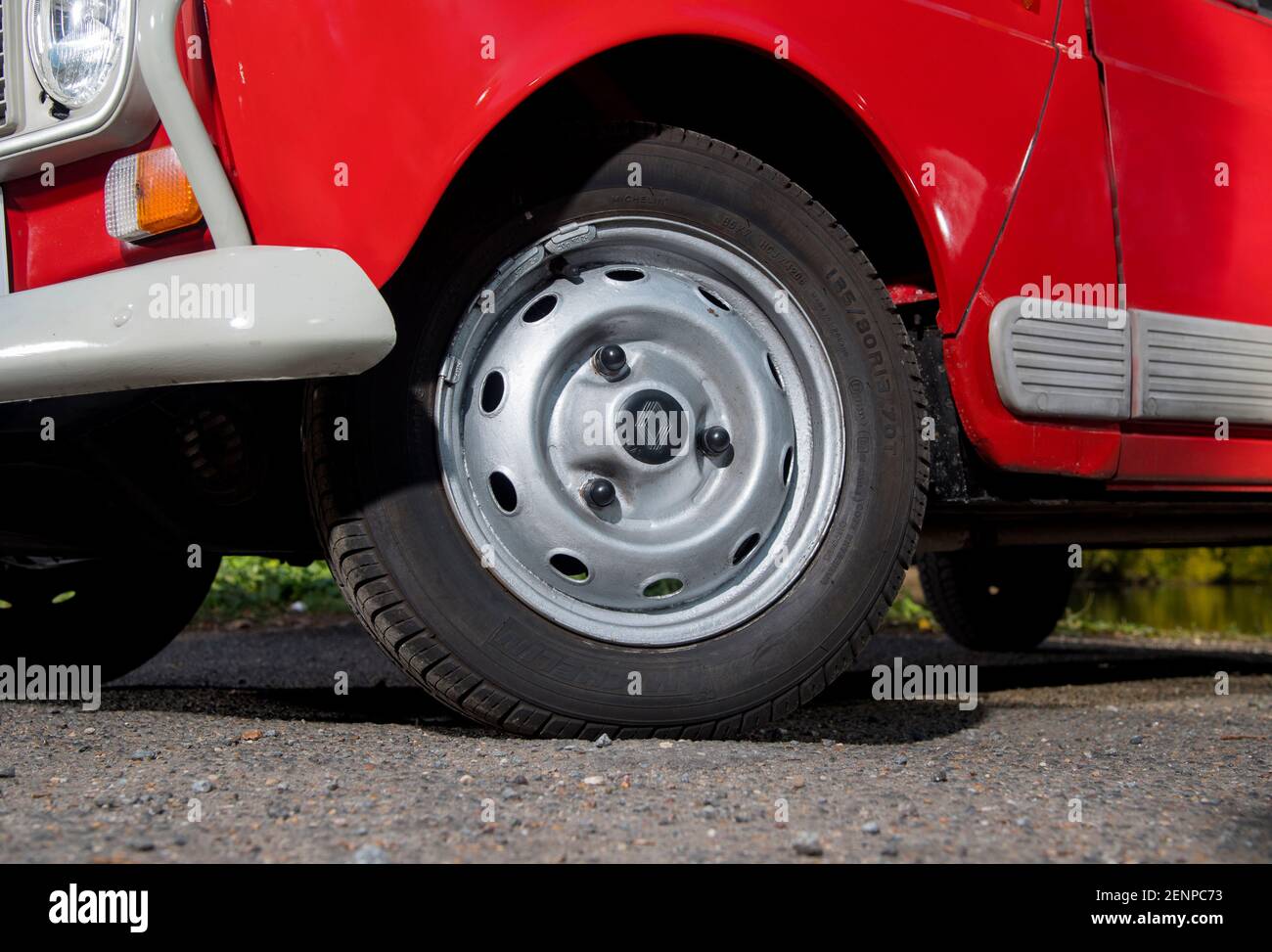 1984 Renault 4 GTL French small car Stock Photo - Alamy