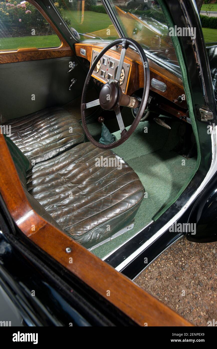 1954 Riley RME classic British saloon car Stock Photo - Alamy