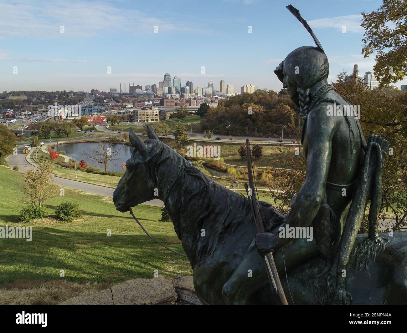 Indian scout indian statue hi-res stock photography and images - Alamy