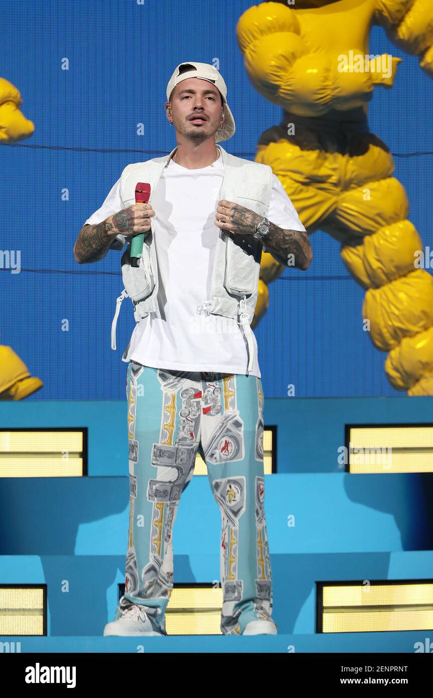 MIAMI, FL - SEPTEMBER 14: J Balvin performs during his "ARCOIRIS" tour ...