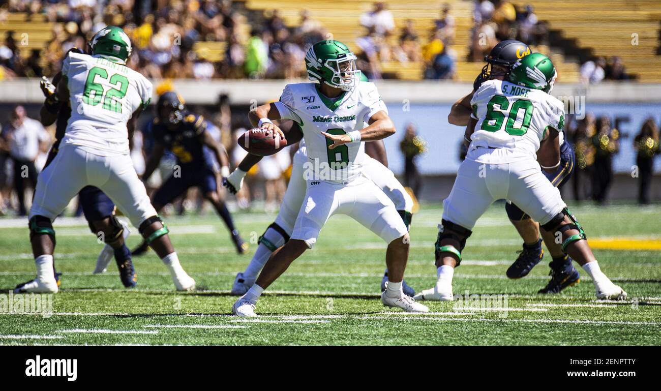 Sept 14 2019 Berkeley, CA U.S.A. North Texas quarterback Mason Fine (6 ...