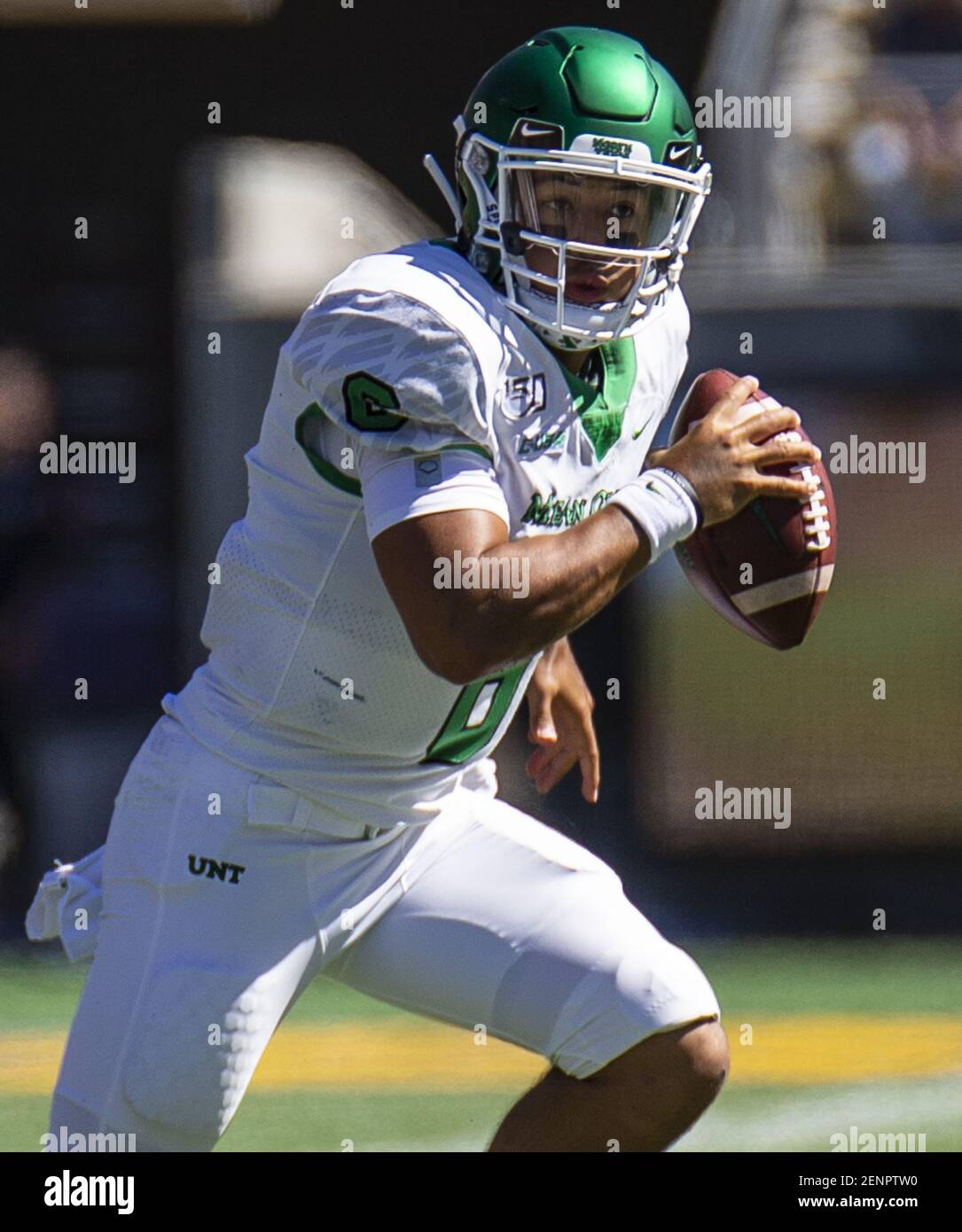 Sept 14 2019 Berkeley, CA U.S.A. North Texas quarterback Mason Fine (6 ...