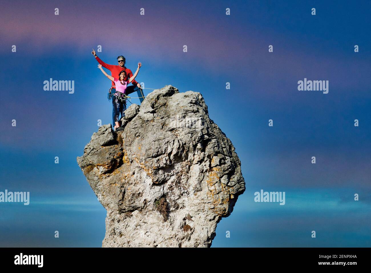 Mountain climber climbers peak top hi-res stock photography and images ...
