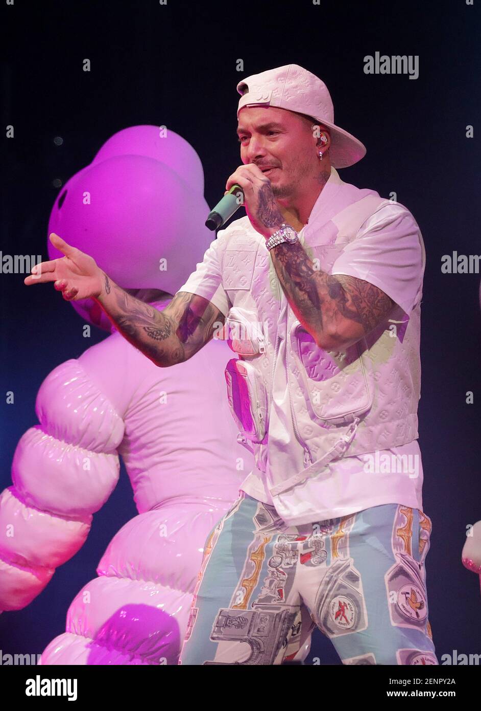 MIAMI, FL - SEPTEMBER 14: J Balvin performs during his "ARCOIRIS" tour ...