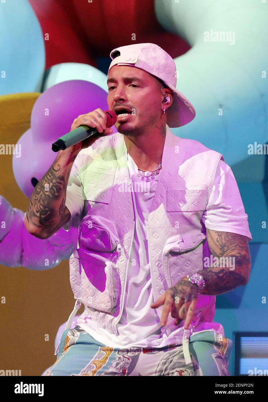 MIAMI, FL - SEPTEMBER 14: J Balvin performs during his "ARCOIRIS" tour ...