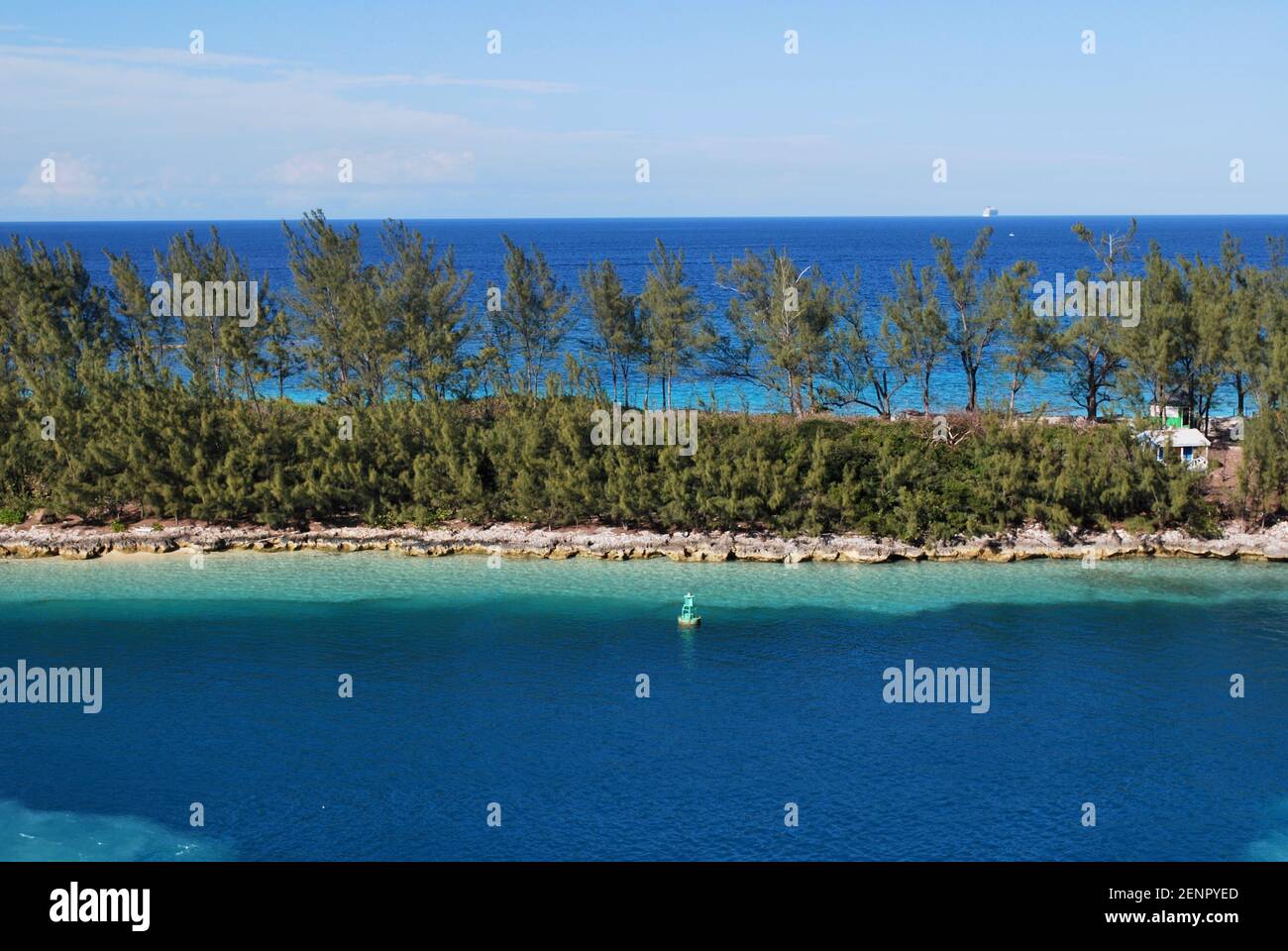 Caribbean scenic view. Beautiful landscape in Nassau, Bahamas Stock ...