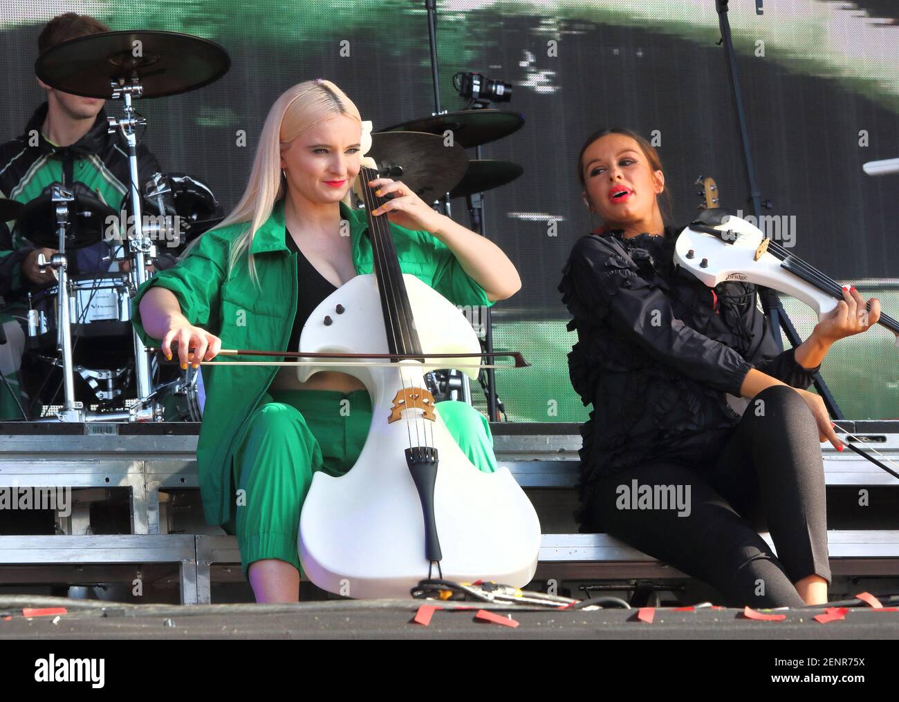 Grace Chatto and Stephanie Benedetti of British Electro Pop band Clean ...
