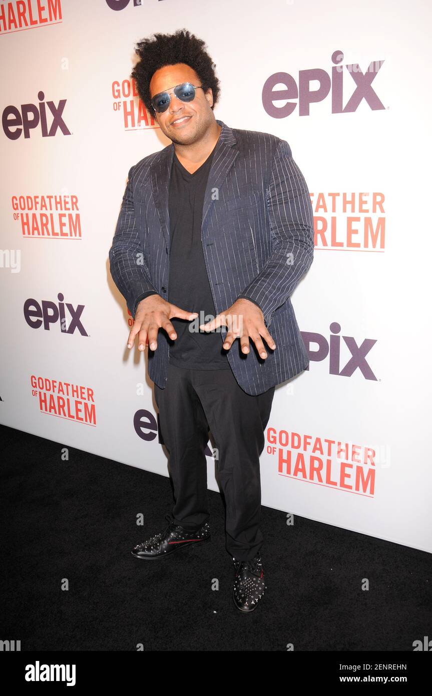 Eric Lewis attends the Godfather of Harlem screening at the Apollo ...