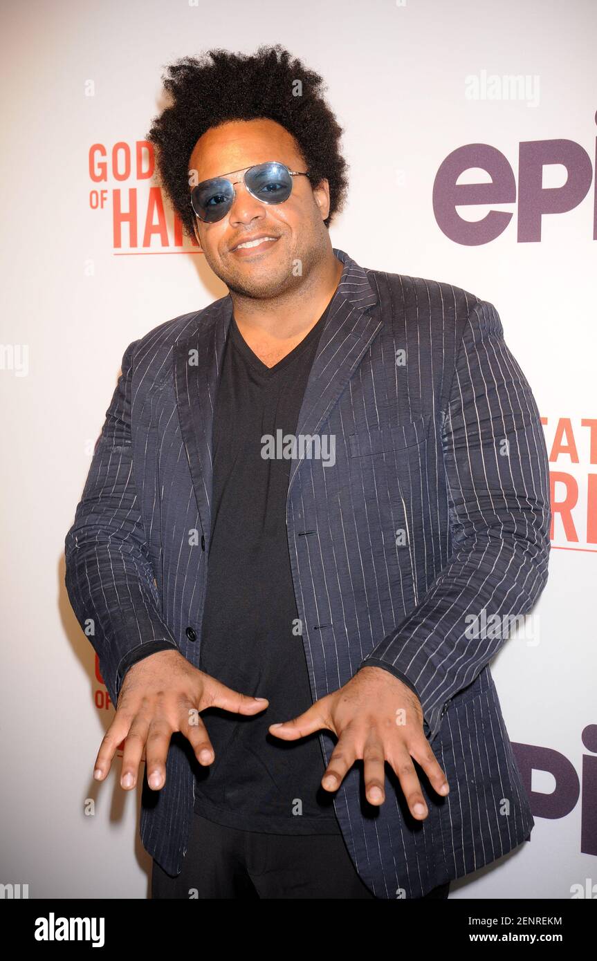 Eric Lewis attends the Godfather of Harlem screening at the Apollo ...