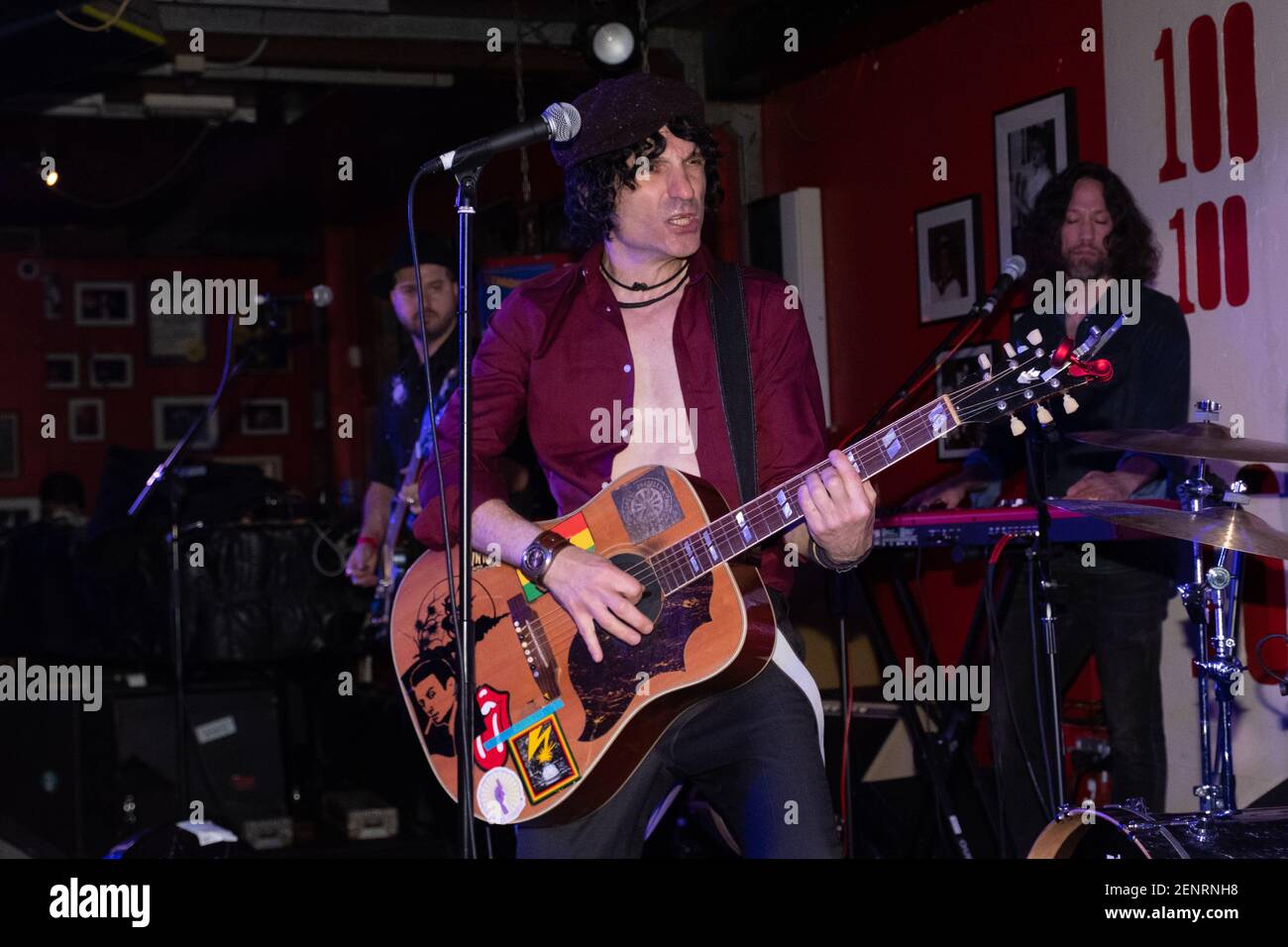 New York singer and song writer Jesse Malin performing live in London ...